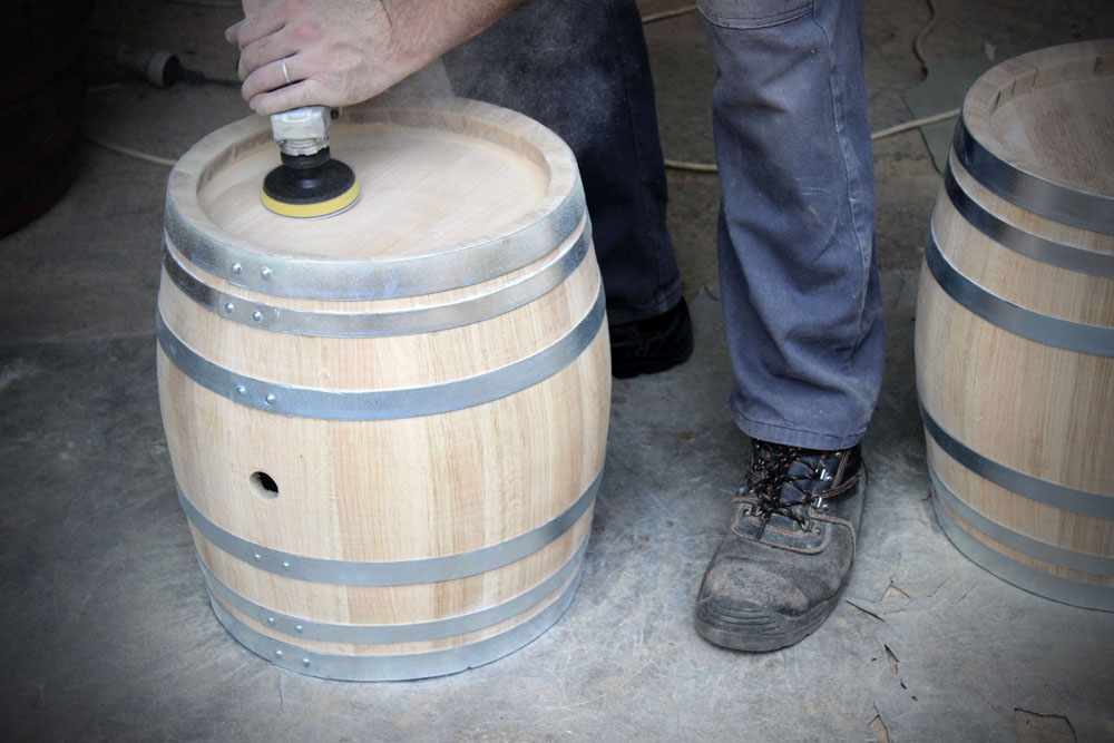 Smoothing sharp edges - Boros Oak Barrels